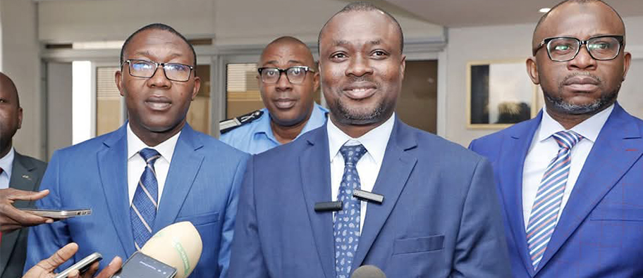 Bienvenue sur le site officiel de la Direction Générale des Transports ...